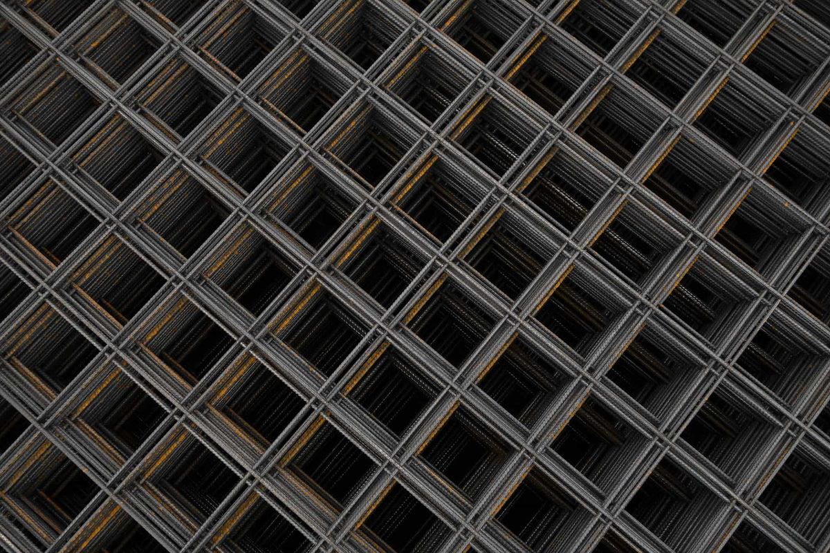 8' x 4' Sheet 1" x 1" Black Weld Mesh (3mm) Donegal – Donegal Town Hardware